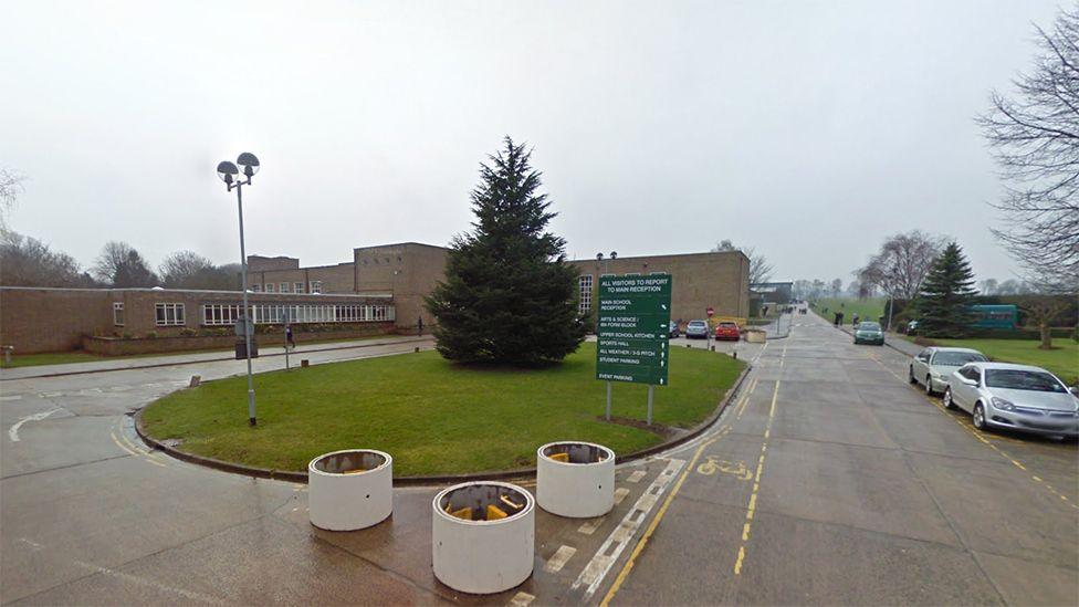 Consultation over plans to suspend Beverley school's sixth form - BBC News