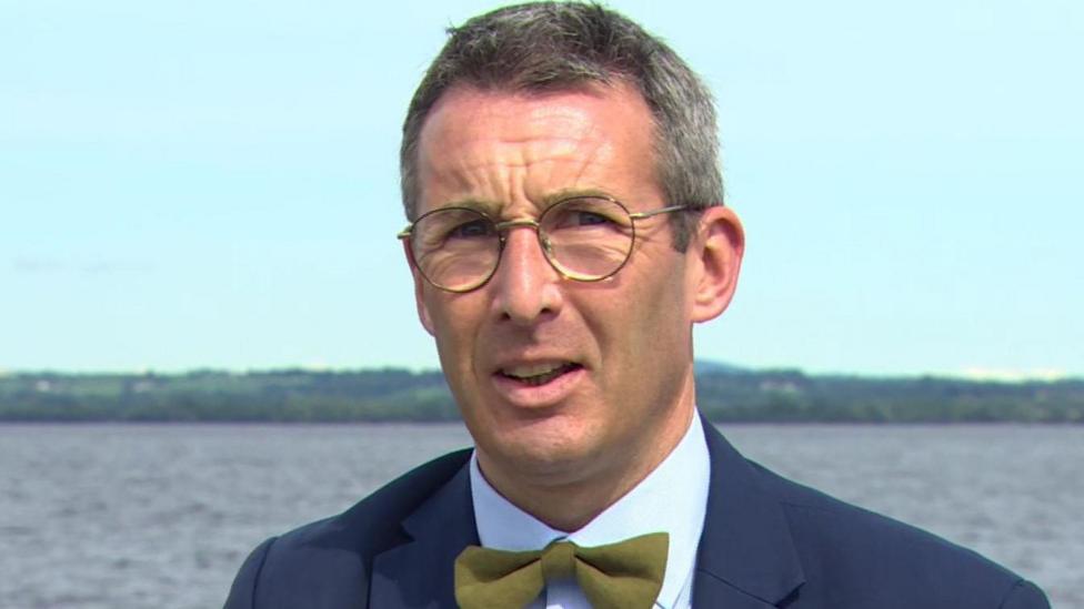 Lough Neagh: Groups say action plan a good start after Muir talks - BBC ...