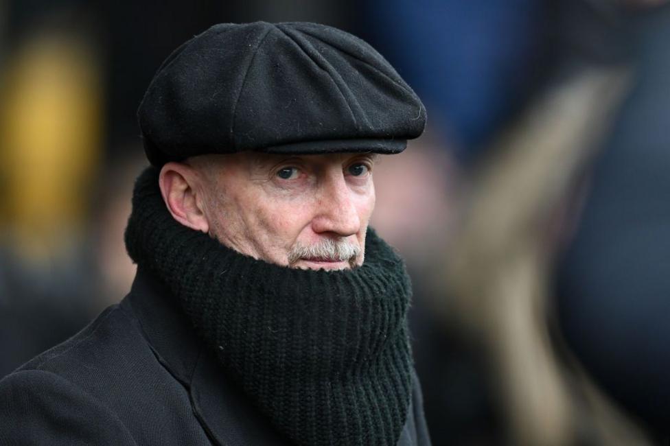 Swindon Town: Ian Holloway ready to sign extended contract - BBC Sport