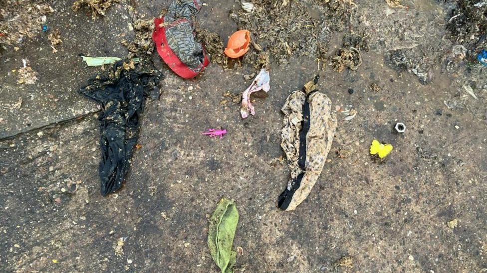 Ken doll, false teeth and cutlery discovered in sewers - BBC News