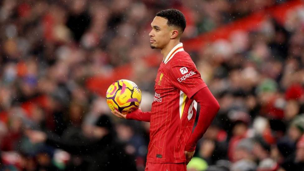 Liverpool news: Alexander-Arnold 'doesn't owe anyone anything' - BBC Sport