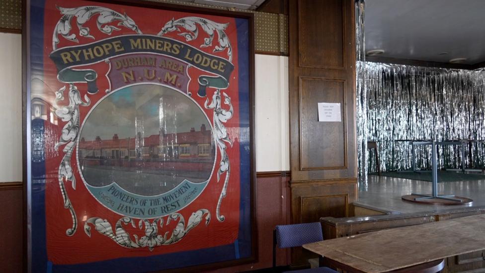 Ryhope Top Club to close after 122 years - BBC News