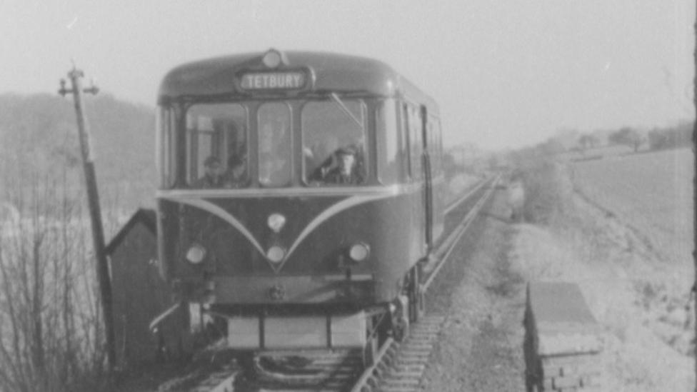 Restoring a rare Gloucestershire railbus a 'long-term project' - BBC News