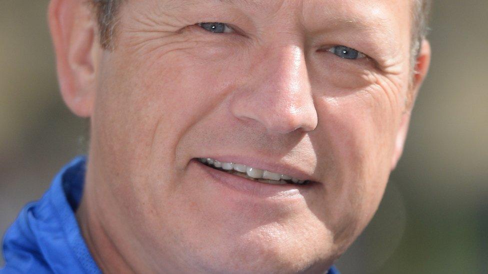 Simon Danczuk to stand as independent in Rochdale - BBC News