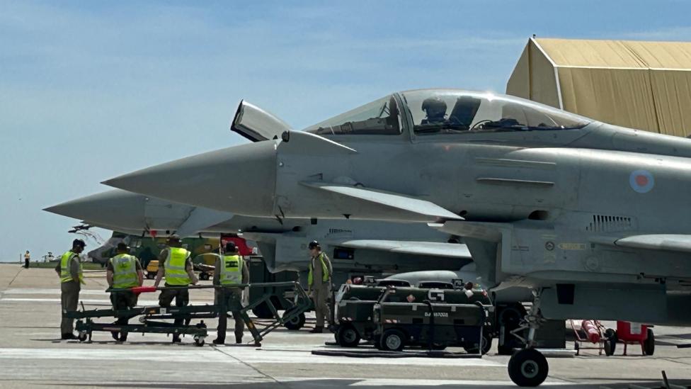 Ukraine war: Nato expands Mihai Kogălniceanu airbase in Romania - BBC News