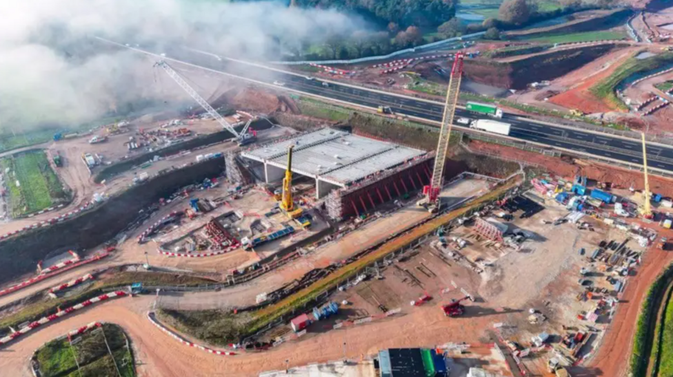 Fresh warning of A46 Warwickshire closure - BBC News