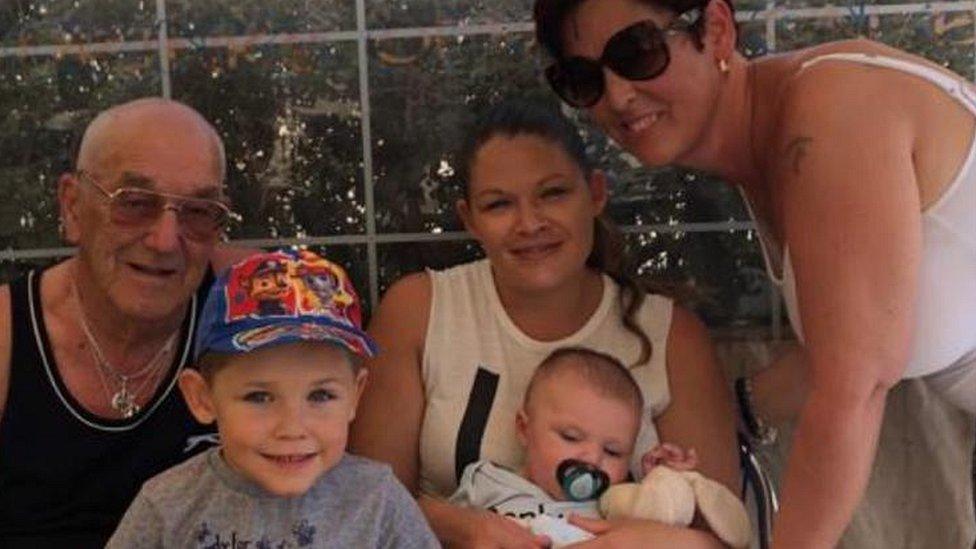 Tribute paid to 'loving and independent' granddad - BBC News