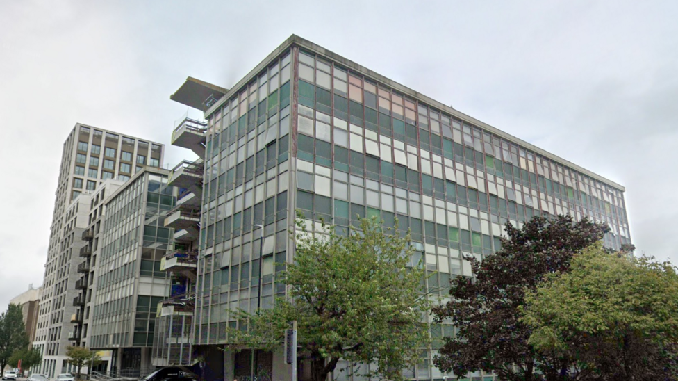 Future of Brighton city centre tower block in question - BBC News