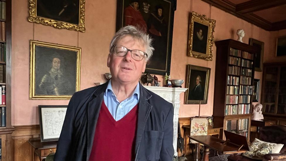 Tears for peers: Hereditary Lords face up to extinction - BBC News