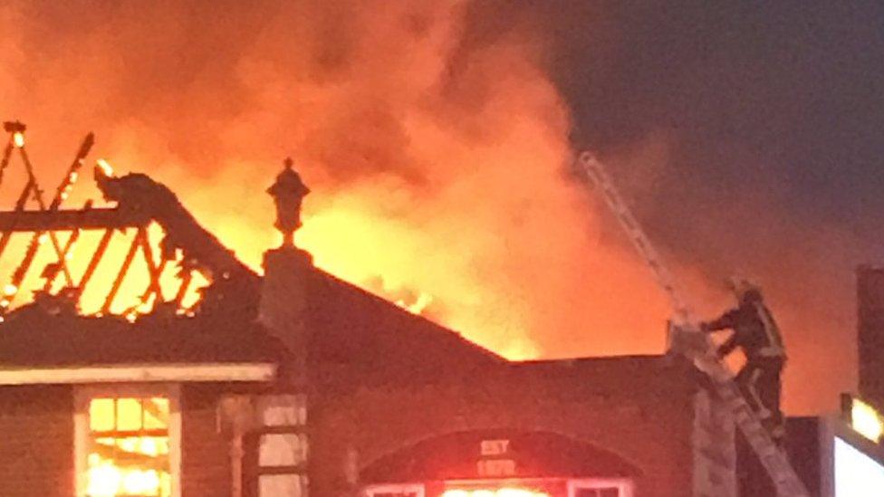Firefighters tackle Poundland blaze in Chingford - BBC News