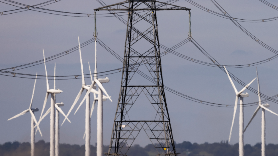Why more electricity pylons could soon be heading your way - BBC News
