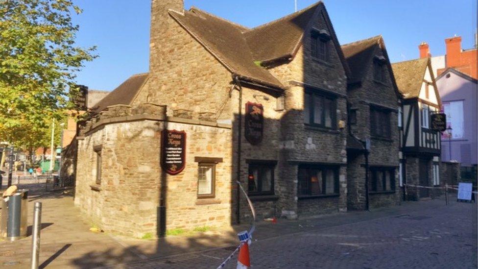 Jonathan Thomas's death: Man charged with manslaughter - BBC News