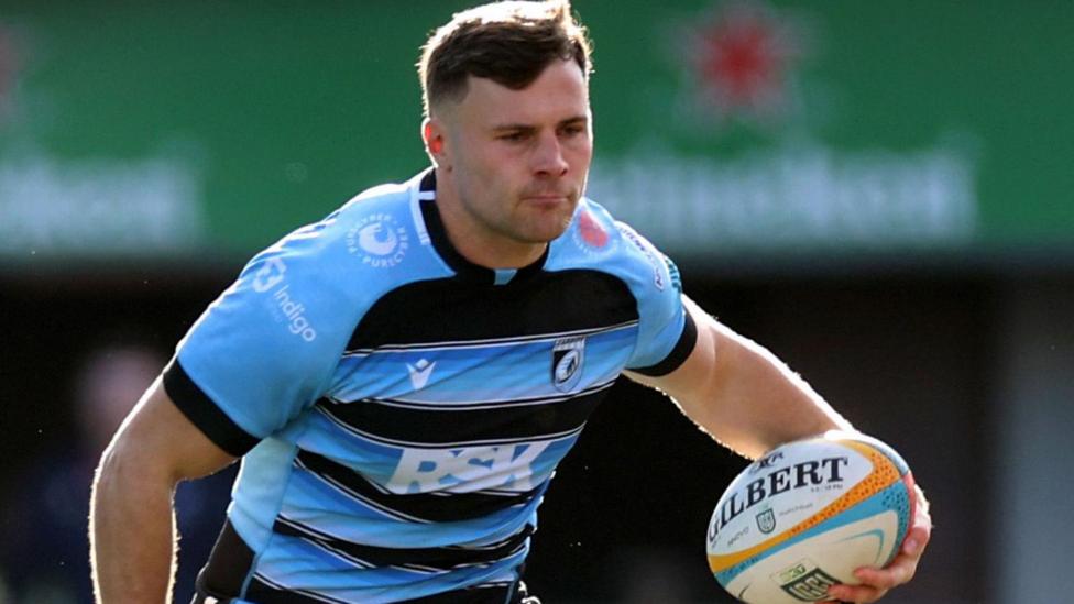 Mason Grady 'incredibly proud' to sign new Cardiff deal - BBC Sport