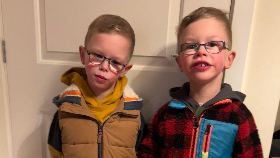 Gloucester dad's fundraiser for sons with Williams Syndrome - BBC News