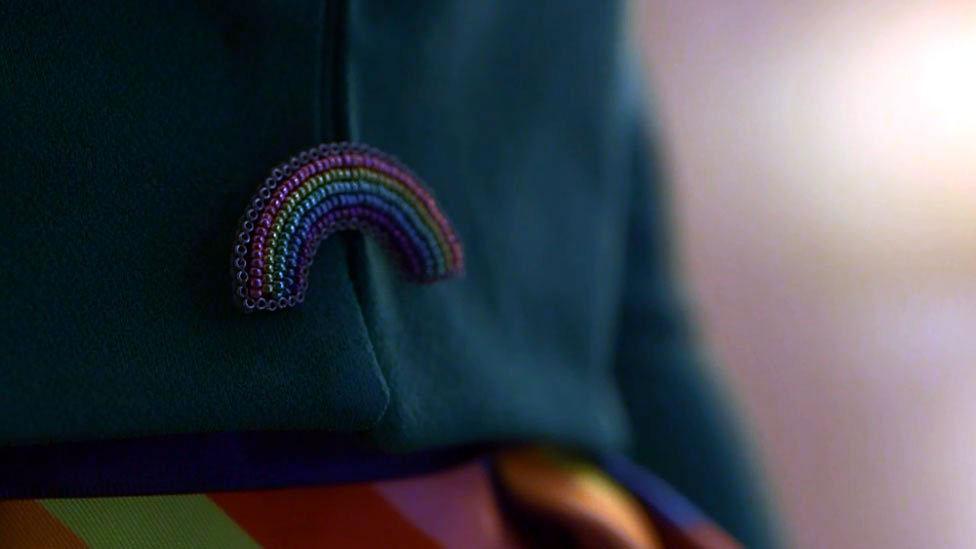 Nairn 'Splash Pad' tribute to boy who inspired community - BBC News