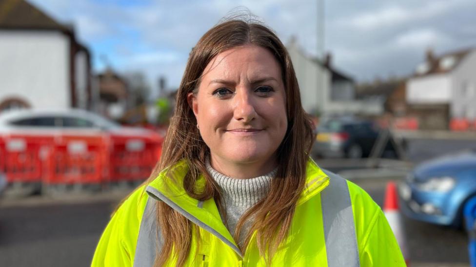 Third Dutch-style roundabout in UK set to open in Chichester - BBC News
