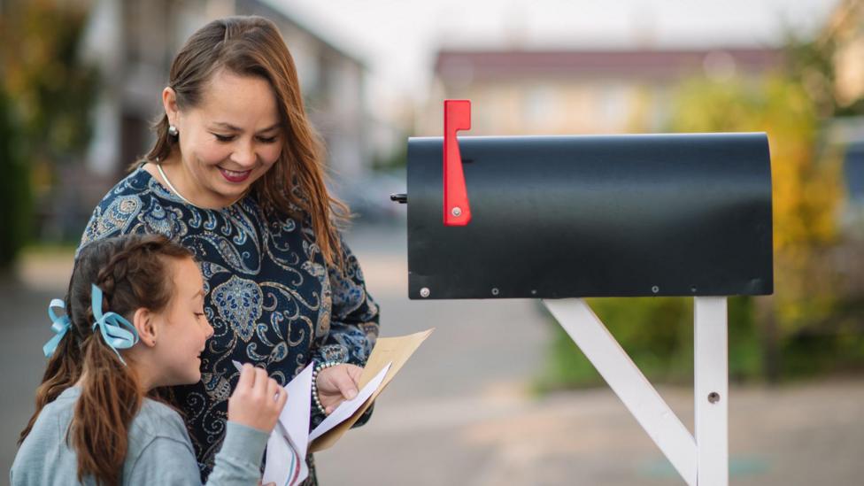 Do you write letters? - BBC Newsround