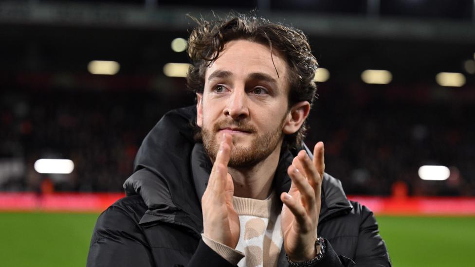 Tom Lockyer: Luton and Wales defender targets football return - BBC Sport