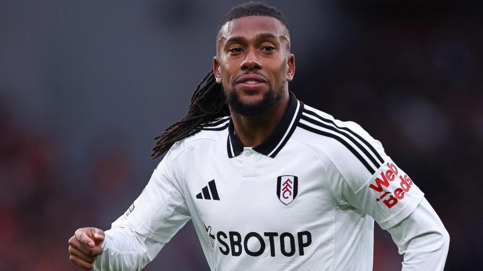 Alex Iwobi: Nigeria midfielder says Fulham squad is 'one big ...