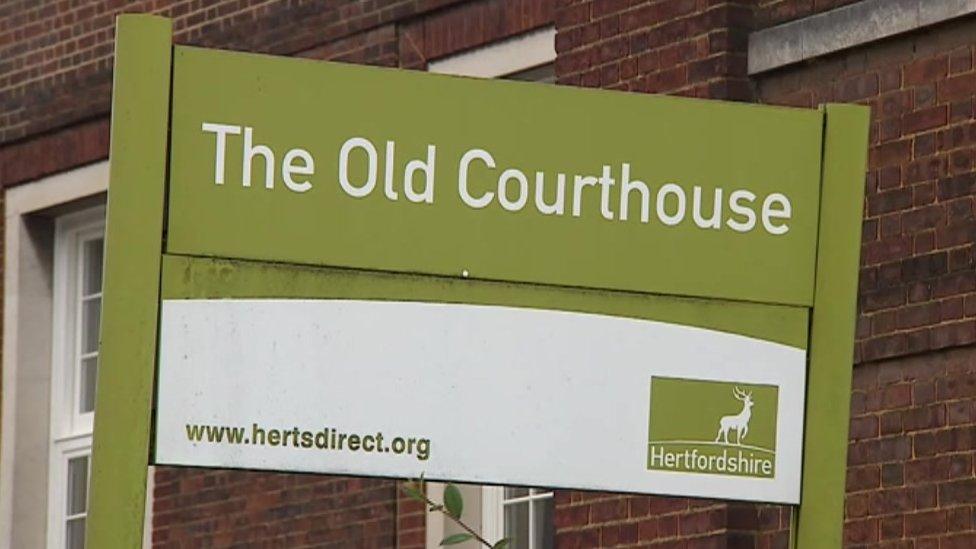 Inquest into binman's death finds lorry was "defective" - BBC News