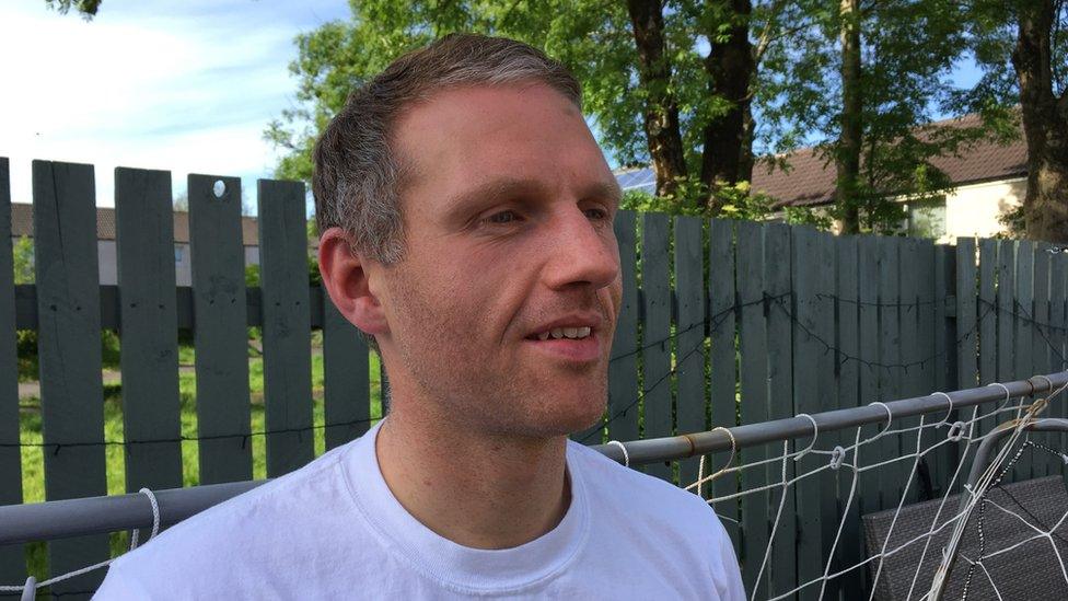 Young boxers face fight to keep going during lockdown - BBC News