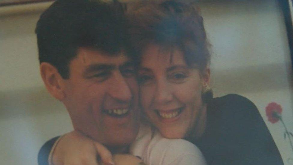 Former Leeds rugby league star John Atkinson dies - BBC News