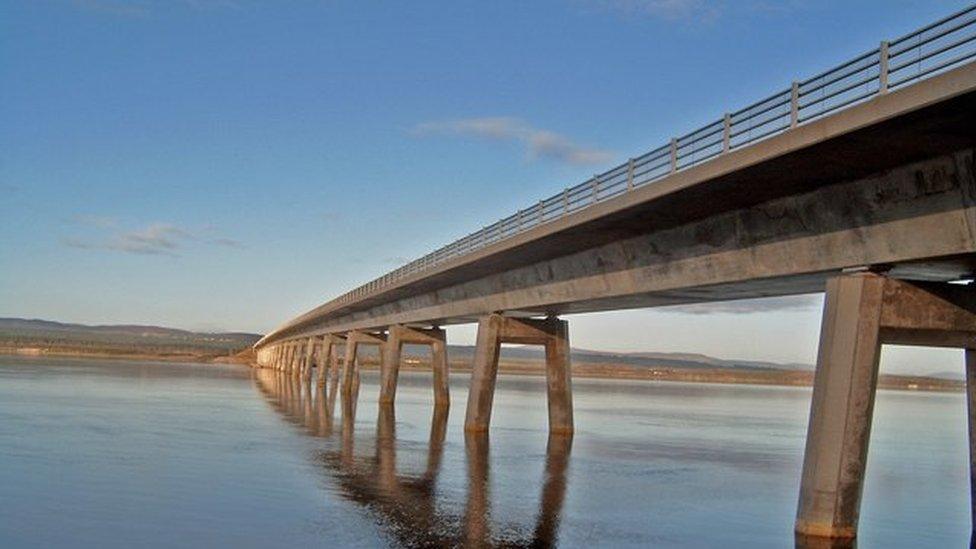 Dornoch Bridge on A9 to be closed overnight - BBC News