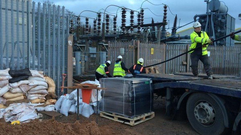 Lancaster flooding: Planned power cuts 'not needed' - BBC News