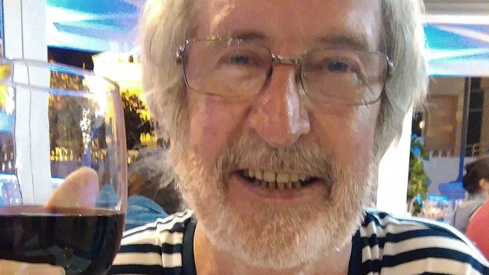 Three jailed over delivery driver's death in Ashton-under-Lyne - BBC News