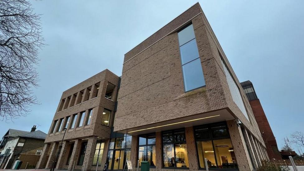 Croydon to raise council tax by 15% after bankruptcy - BBC News