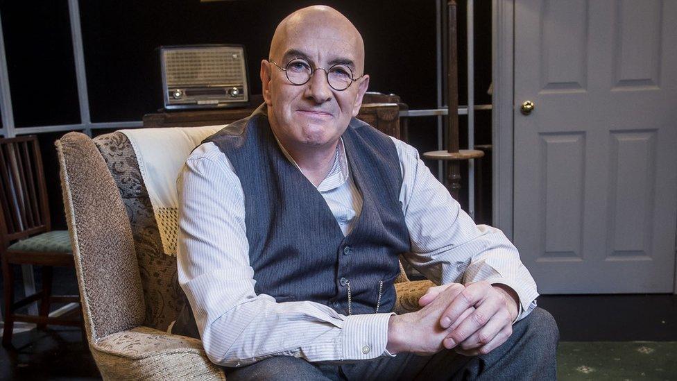 Simon Day's doubts over playing Alf Garnett - BBC News