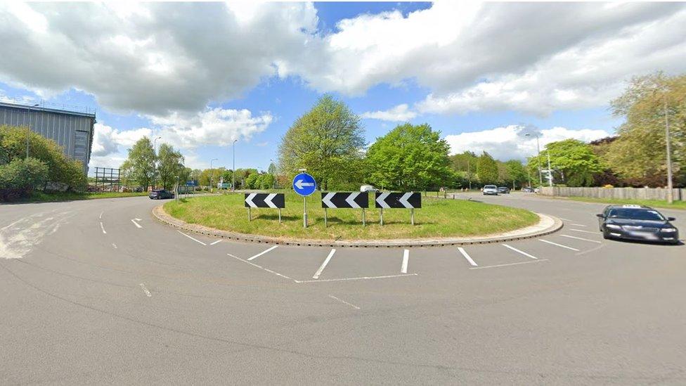 Road closures as Stone roundabout scheme continues - BBC News