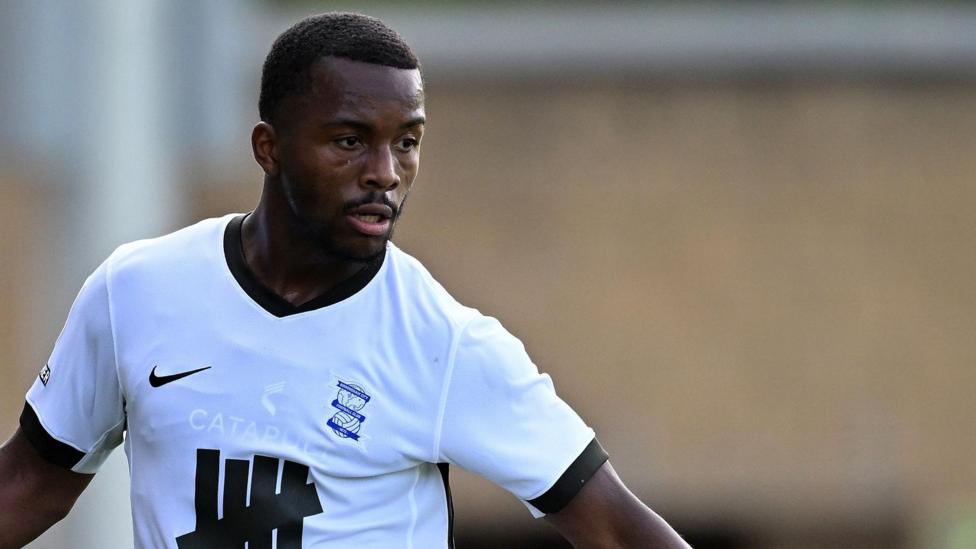 Ethan Laird: Birmingham City defender signs two-year extension - BBC Sport