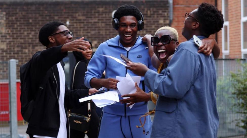 Record numbers get into uni and other A-level results takeaways - BBC News