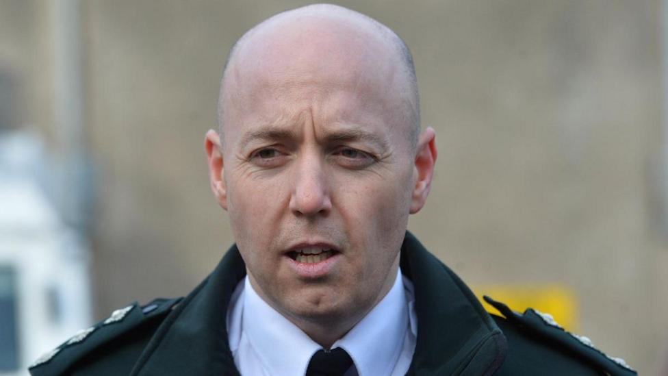 Former senior PSNI officer Jon Burrows to become UUP MLA - BBC News