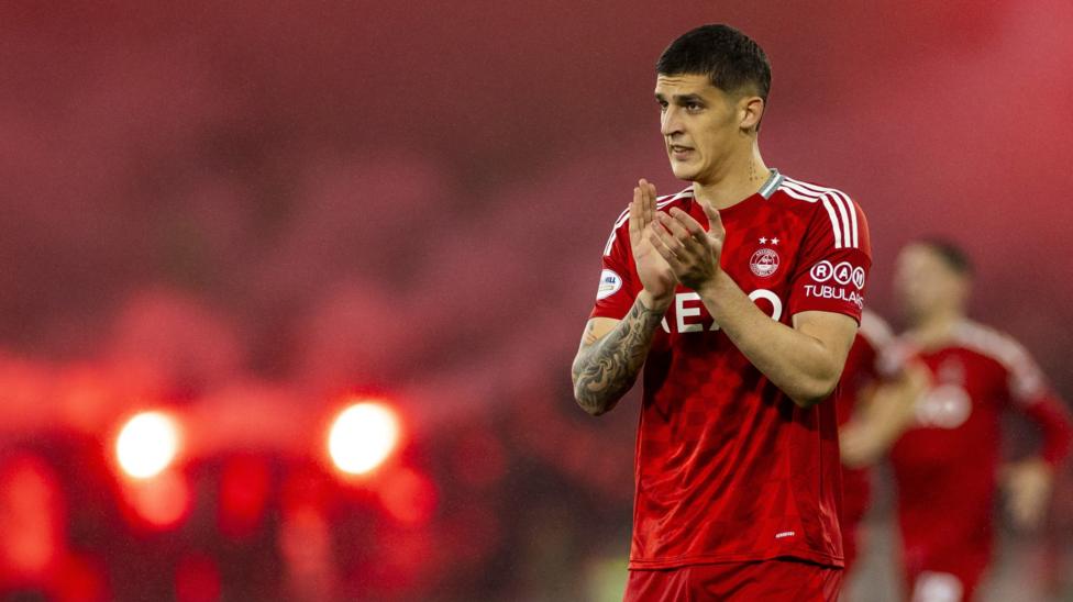 Aberdeen: Slobodan Rubezic returns to Novi Pazar on loan until end of ...