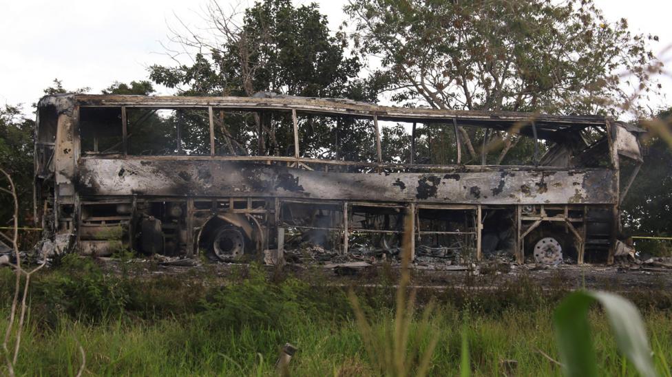 Tabasco: Southern Mexico bus crash kills 41, authorities say - BBC News