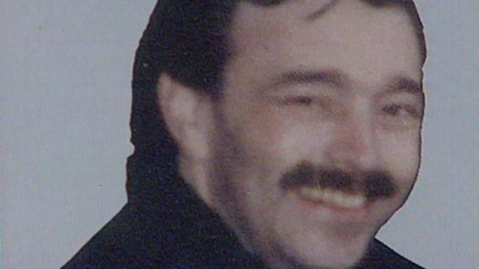 Anthony McDonnell admits killing postman Andrew Batten in 1995 - BBC News