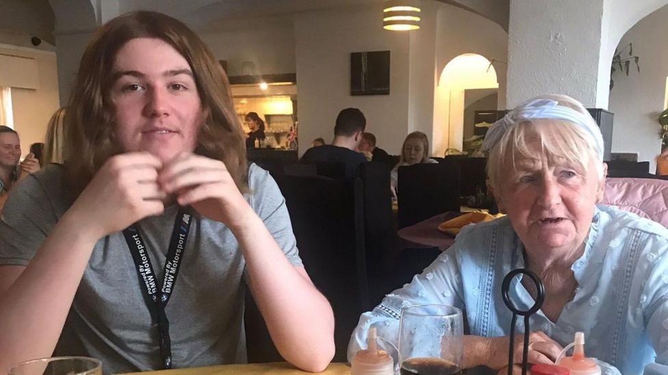 Ellis Cox: Family pen letter to shot teen six months after death - BBC News