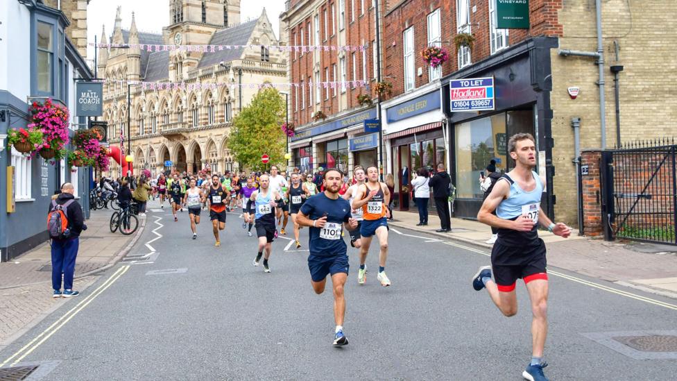 Kettering half marathon will showcase area - mayor - BBC News