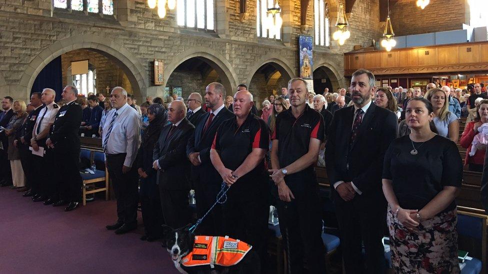 Glasgow service remembers 9/11 victims - BBC News