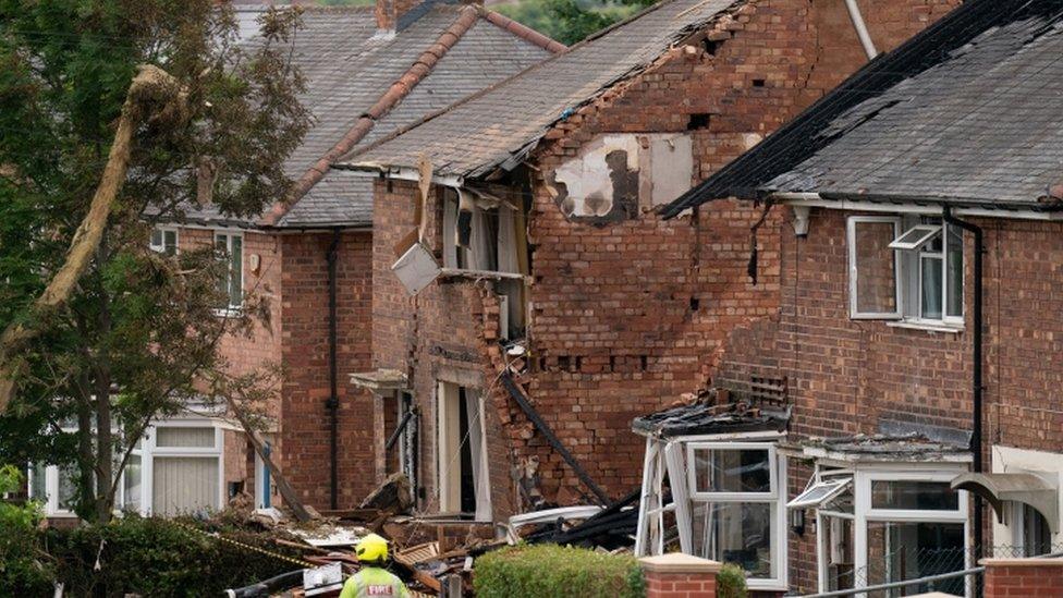 Birmingham gas explosion: Victim of house blast was woman, 79 - BBC News