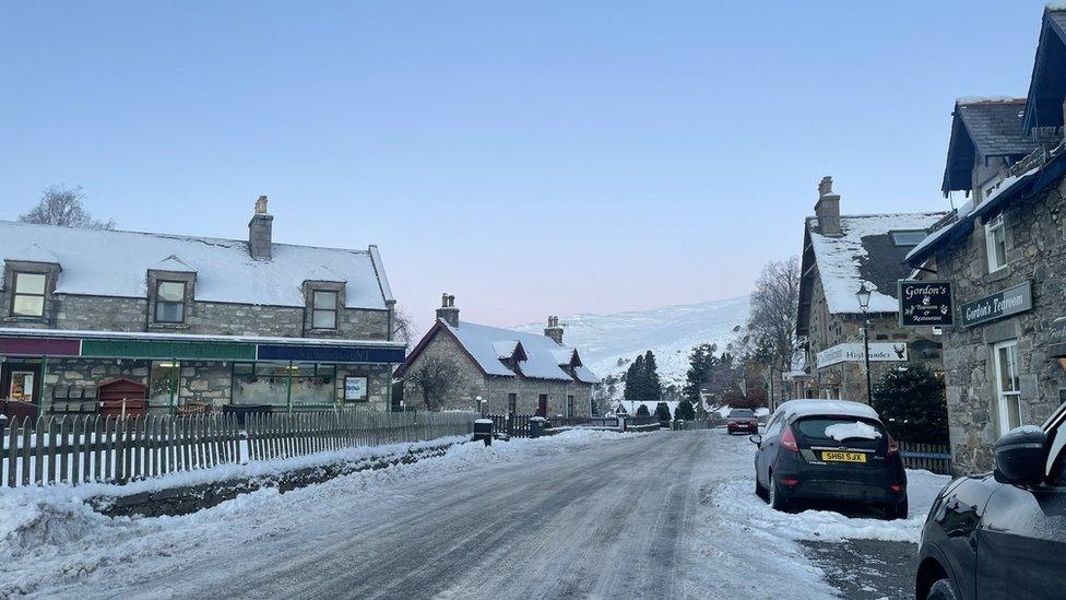 An oidhche as fhuaire dhen bhliadhna air a clàradh - Naidheachdan a' BhBC