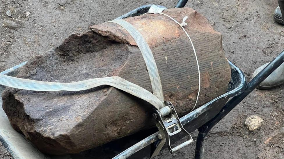 Carlisle archaeological dig discovers Roman column at cricket club ...