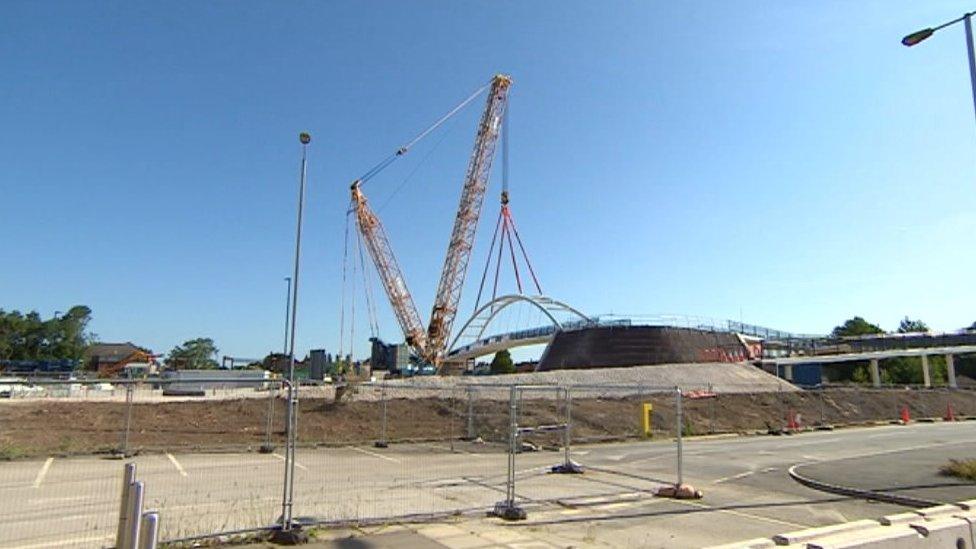 New £6m bridge lifted into place in Derby as part of A52 improvements ...