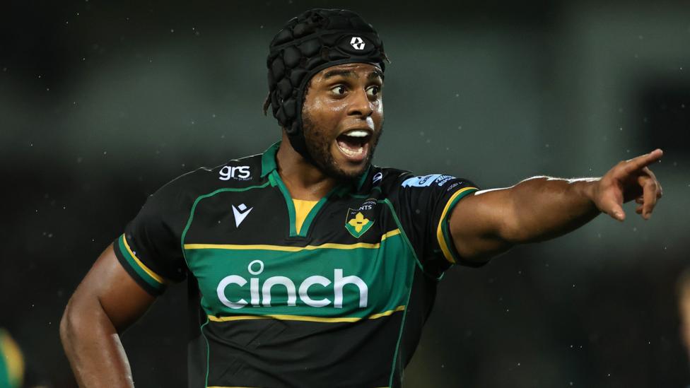 Northampton Saints' Chunya Munga looks to England captain Maro Itoje as ...