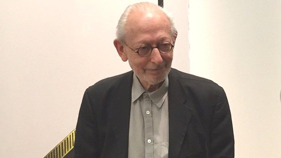 Artist Michael Simpson wins John Moores Painting Prize - BBC News