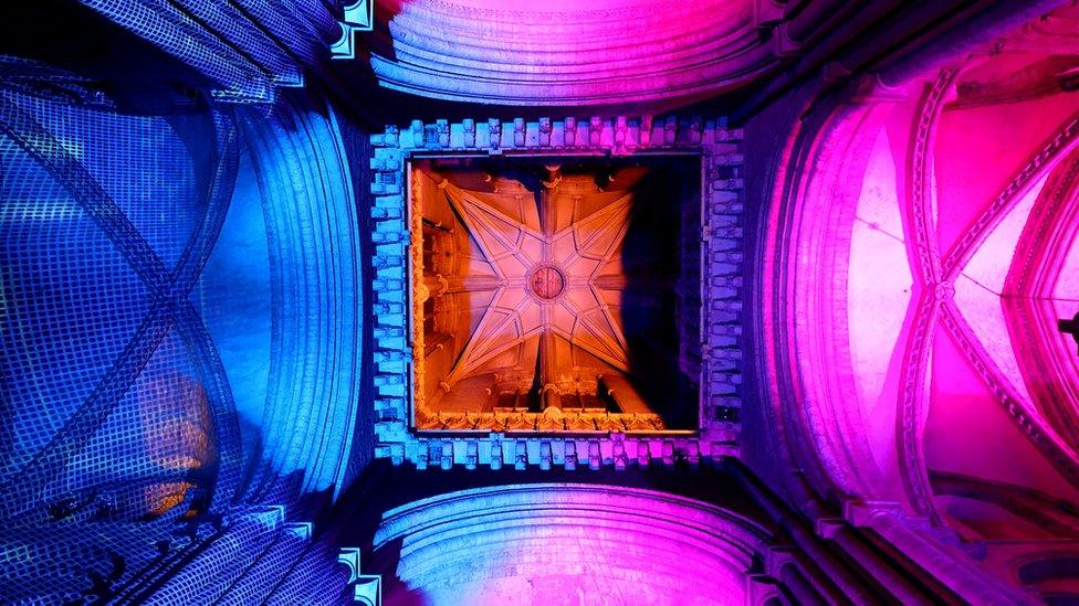 Durham Cathedral light show dazzles visitors with science spectacular ...