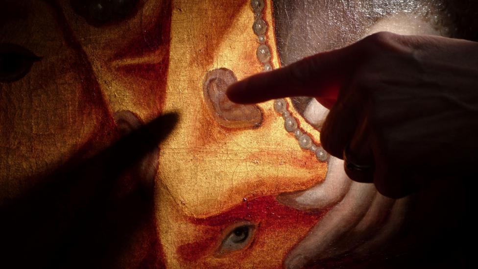 Rainbow Portrait back after 'meticulous' conservation - BBC News