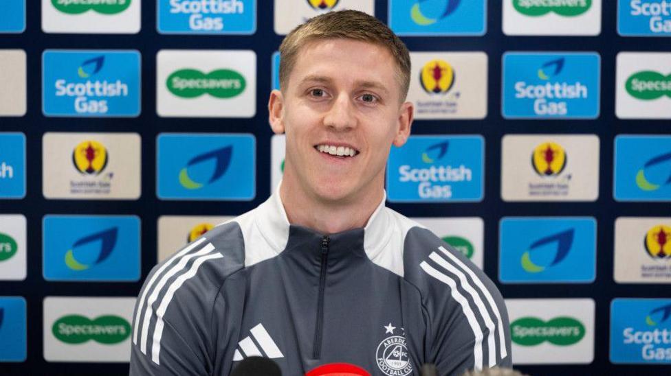 'Gartenmann helped convince me to join Aberdeen' - Knoester - BBC Sport